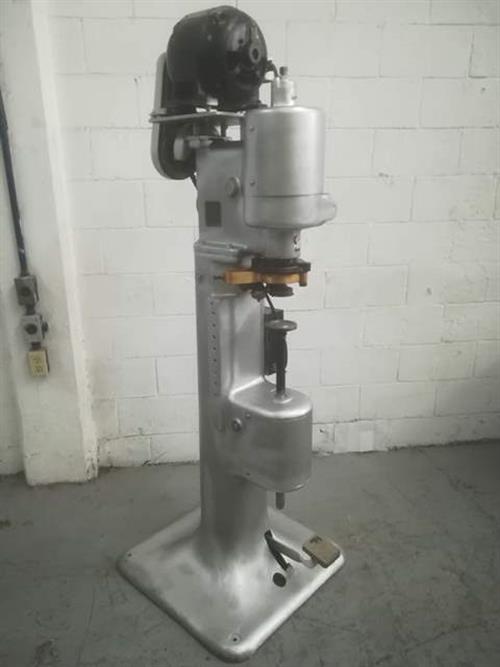 Max Ams Machine Co. model AMS168-semiautomatic can seamers | Processing ...