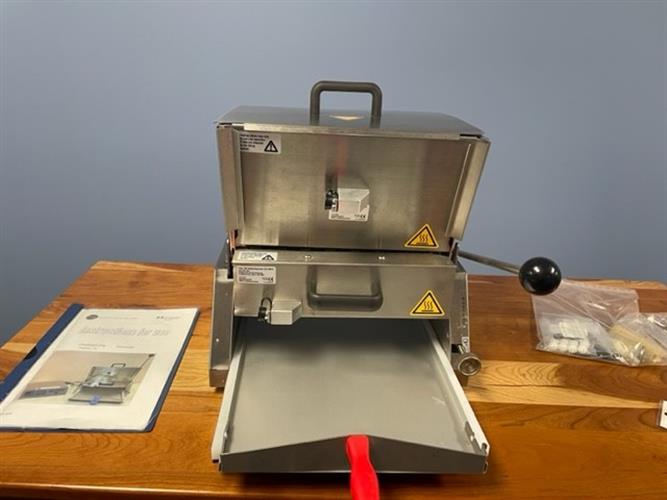 Truffly Universal Depositor with Molds | Processing + Packaging ...