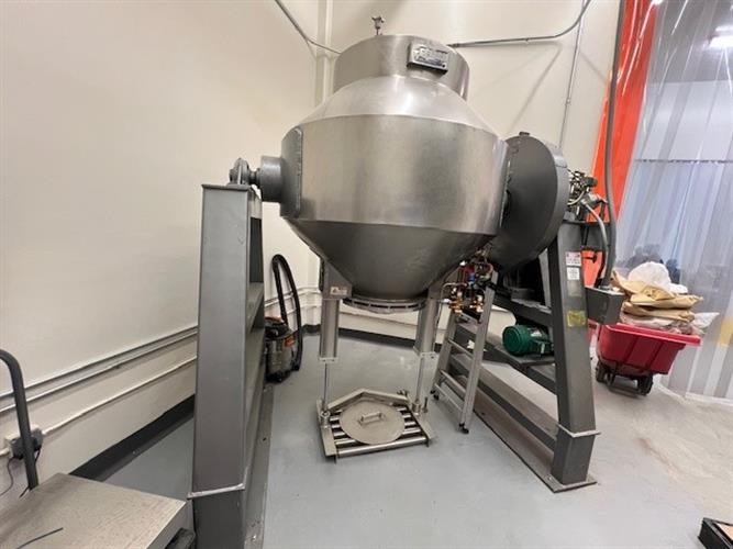 Gemco 30 Cu Ft stainless steel double cone blender | Processing ...